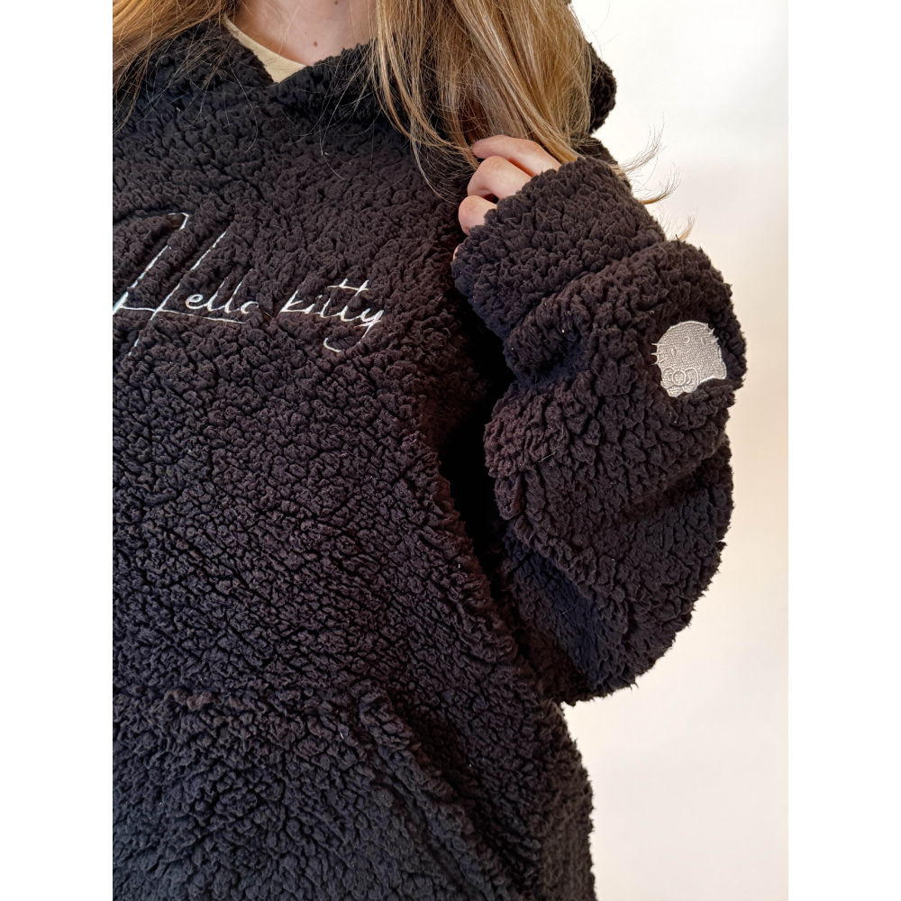 Hello Kitty Fluffy Oversized Hoodie - Black/Čierna – HEY KITTY